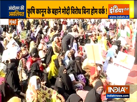 ‘Azadi’ slogans raised at Azad Maidan in Mumbai